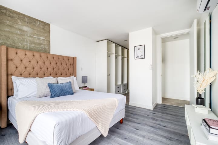 B/center+lounge+gym | Stunning Apt W/ Balcony - Tijuana