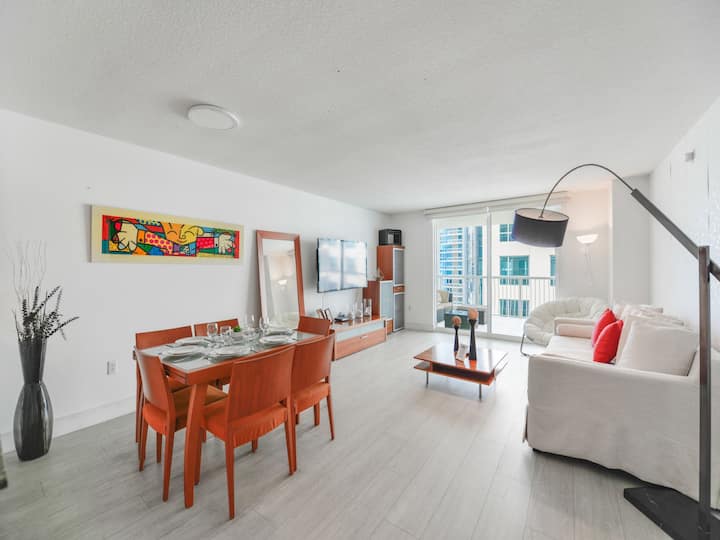 Gorgeous Apartment In Brickell - Miami