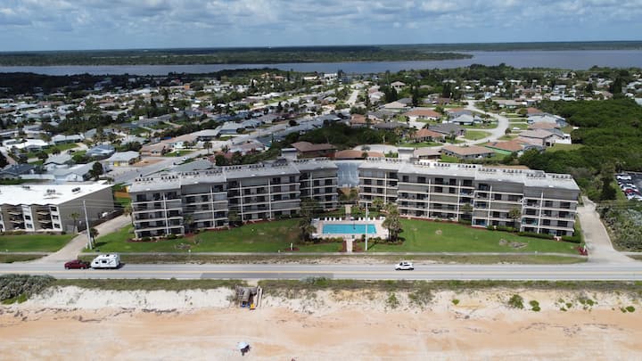 Ground Floor Beachfront - Ormond Beach, FL