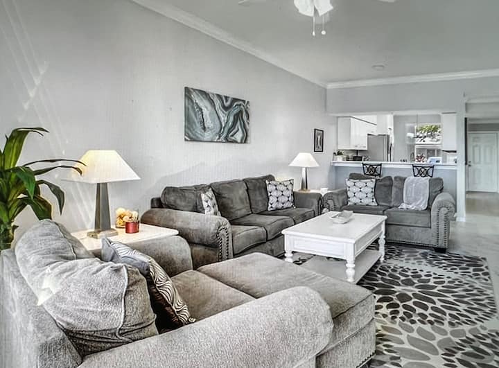 Gorgeous 1st Floor End Unit, Condo Ii @ Barletta! - Estero, FL