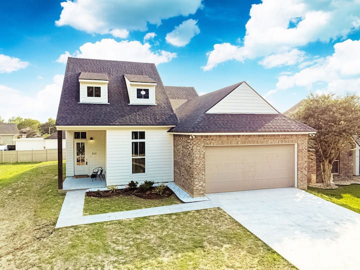 Brand New, Modern Home  In The Heart Of Lafayette - 라피엣