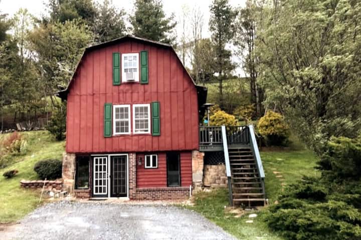 Champ's Boone Barn-"it's A Gem" - Boone, NC