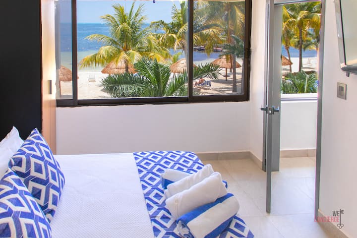 On The Beach, Modern Apartment With Ocean View - Cancún