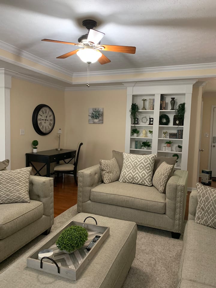 Botanical Bungalow 5 Mi From Madison/8 Mi From Hsv - Huntsville