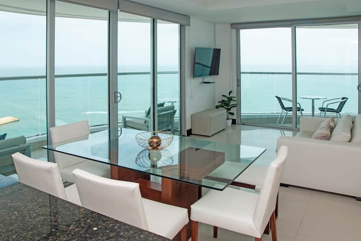 Amazing Oceanfront 3 Bedroom Apt - Cartagena