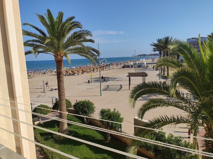 A Pie De Playa - La Pineda