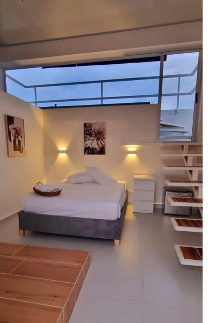 Hermosa Suite De Lujo - La Mesa