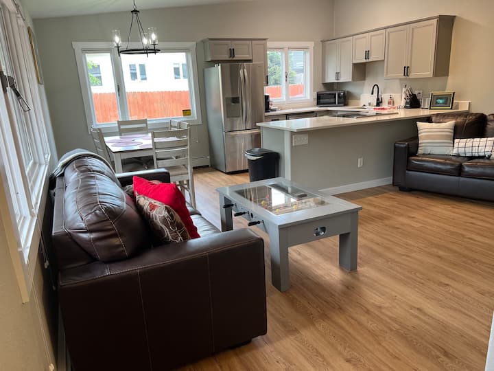 2bd/2br Downtown/ Westchester (Sleeps 2-6) - Anchorage, AK