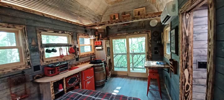 The Barn Treehouse - Arkansas