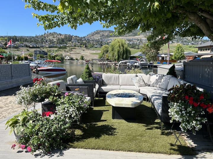 Waterfront Greenbay Oasis - West Kelowna