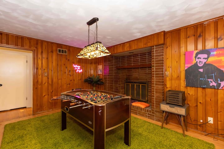 Retro Graceland Retreat - Newly Remodeled Home - Memphis, TN