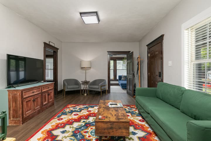 Adorable Bungalow In North Springfield - Strafford, MO