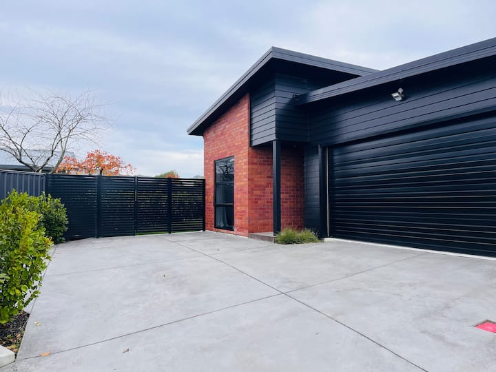 Brand New In Havelock North - Havelock North