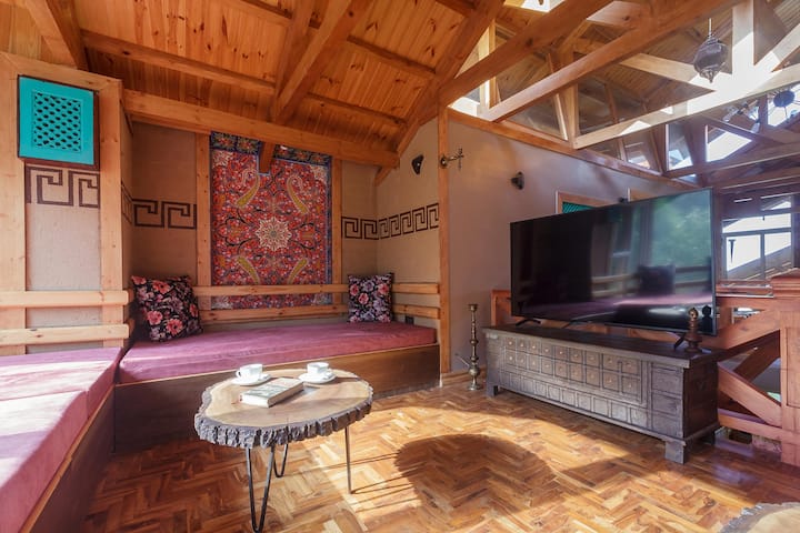 Suroor 2br Villa W/ Central Heating @ Tangmarg - Gulmarg