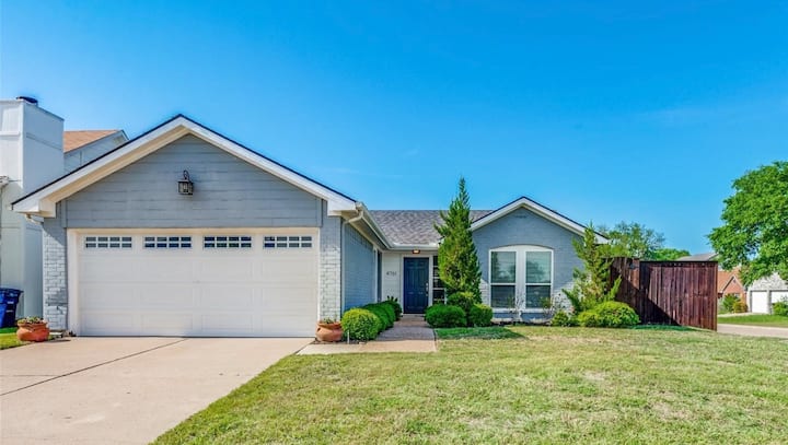 Cozy House In Great & Safe Location With A Pool - Fort Worth, TX