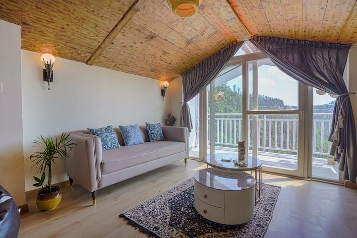 Cozy 3bh With Luxury Amenties, Saanjh~ Attic Abode - Kufri