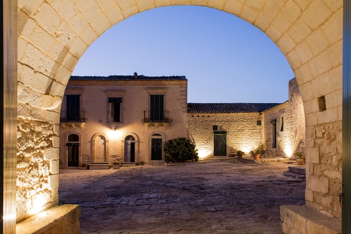 Villa Con Piscina In Esclusiva - Marina di Ragusa