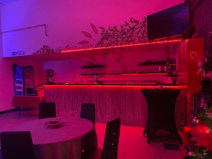 Salle Loft / Bar à Louer (+4pers) - Mons