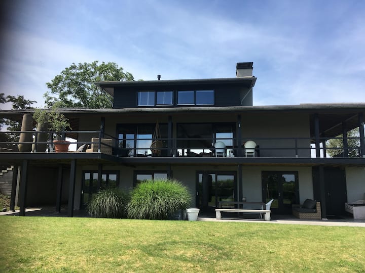 Field & Water House Amsterdam - Hoofddorp