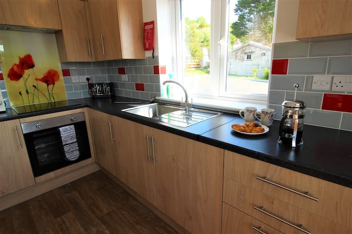 Holiday Home Tranquillity (1 Pigallie Heights) - Redruth