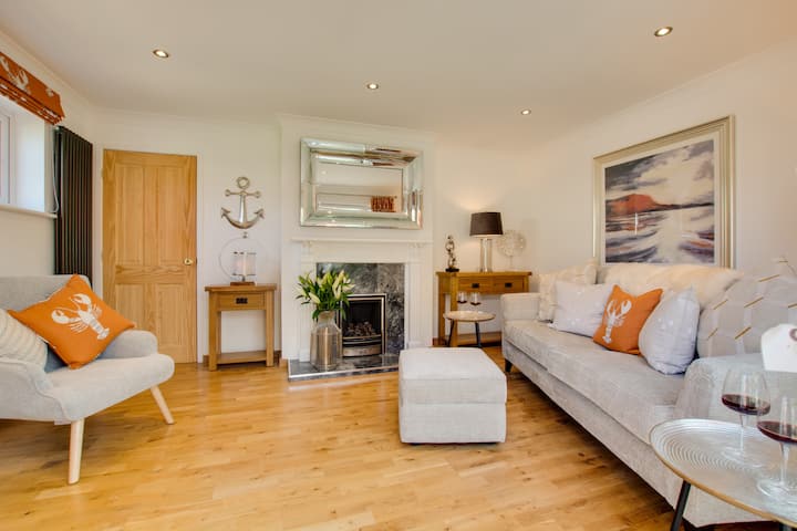 Sunny & Vibrant Cottage, Wells Next The Sea - Wells-next-the-Sea