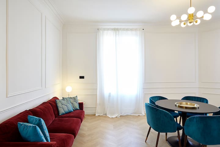 Renovated Modernist Apartment In Center Town - Barcelona