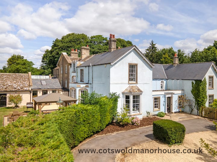 Cotswold Manor House With Hot Tub - Castle Combe