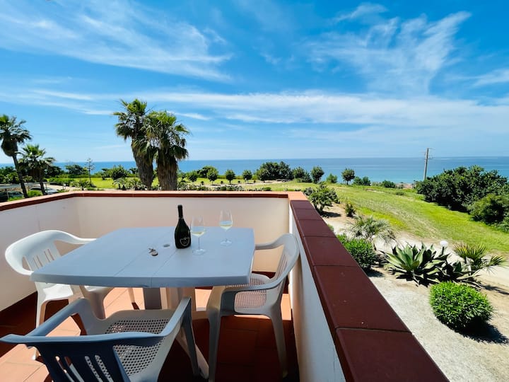 *228* Seaview Apartment 4 Beds - Kalabrien