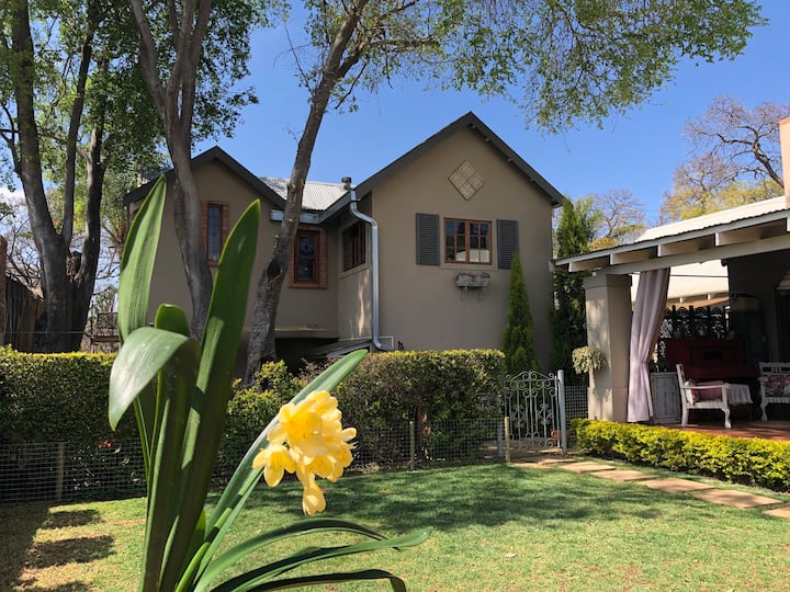Pissarro Two-bedroom Apartment - Pretoria, South Africa