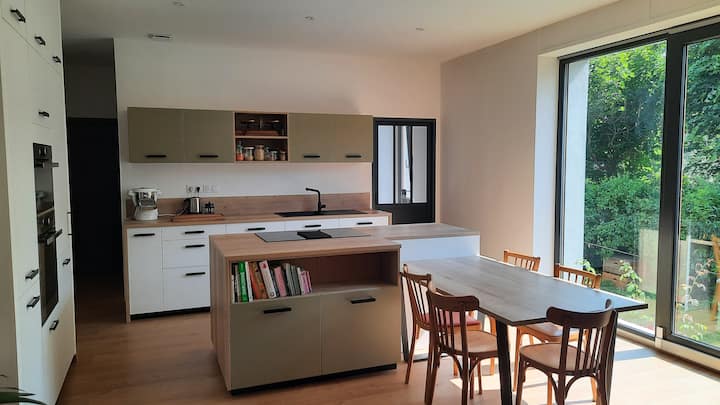 Maison 90 M² Avec Jardin - Chambéry