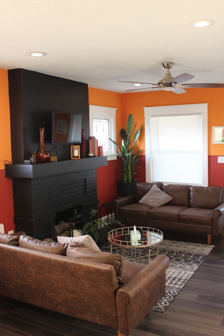 Cozy Sustainable Home 5min To Downtown W/amenities - Kansas City, MO