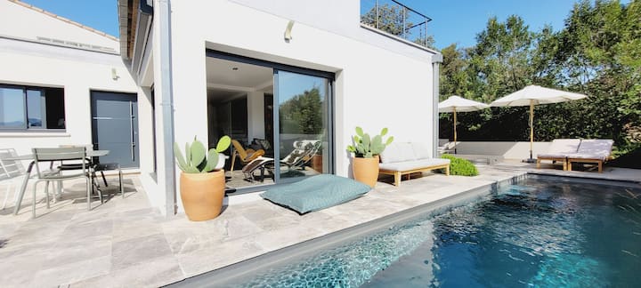 Superbe Maison De Village-piscine-clim-vue-jacuzzi - Rousset