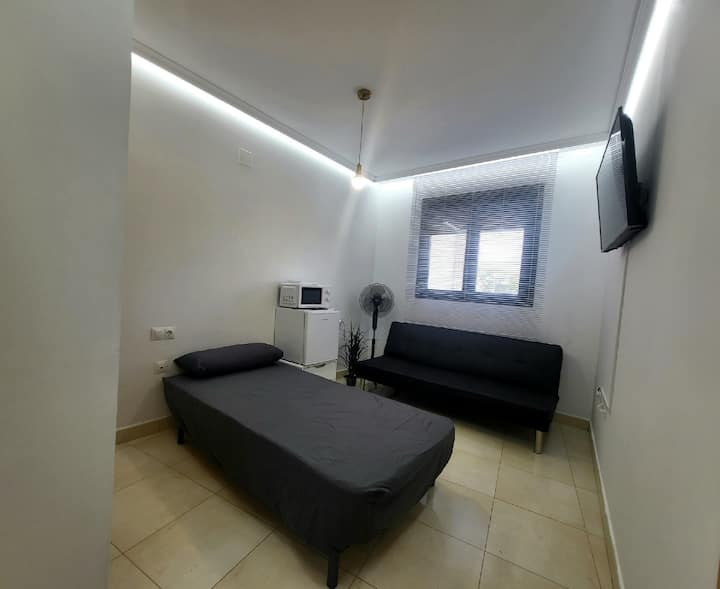 Habitación Individual Con Baño Privado - Benidorm