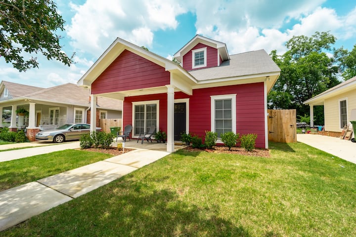 Little Red Farmhouse - Columbus, GA