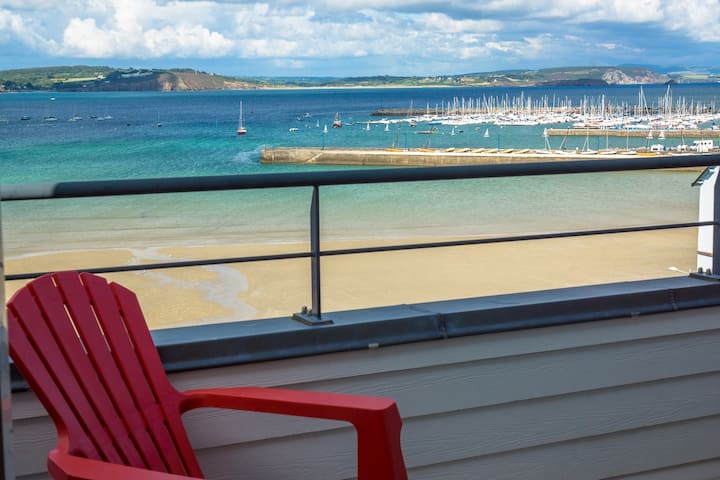 Vue Mer, Pour 4 Personnes - Crozon