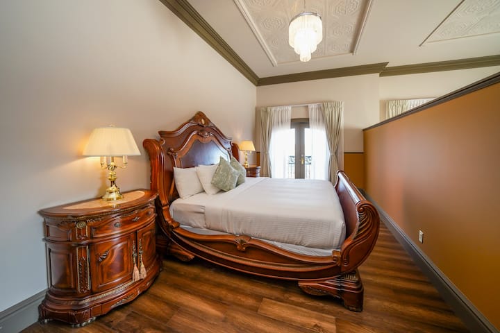 Niagara Grandview - Luxury Penthouse Suite - Niagara Falls