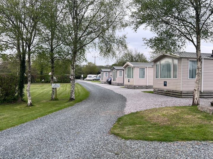 Beech Caravan At Polladras Near Porthleven - Porthleven