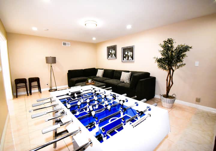 Wonderful Stay Near Huntington Beach - Cypress, CA