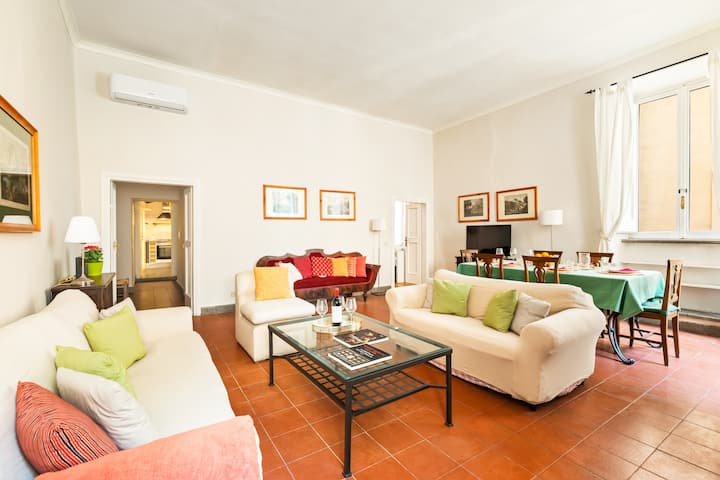 Nona Domus - Bohemian Apartment In The Old Town - Rome
