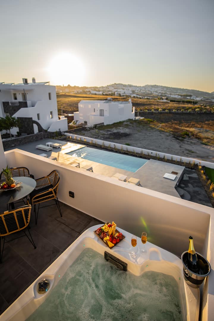 Bonsai Panoramic Suite No 4 - Prive Jacuzzi & Pool - Santorini