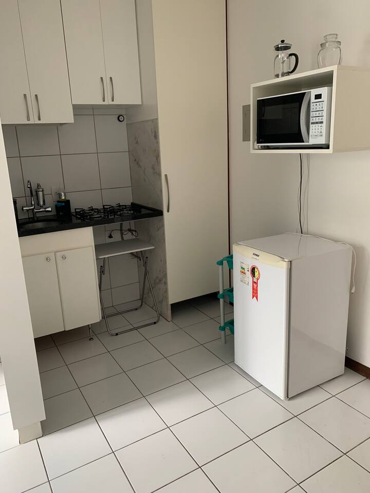 Quitinete Com Garagem Coberta - Brasil