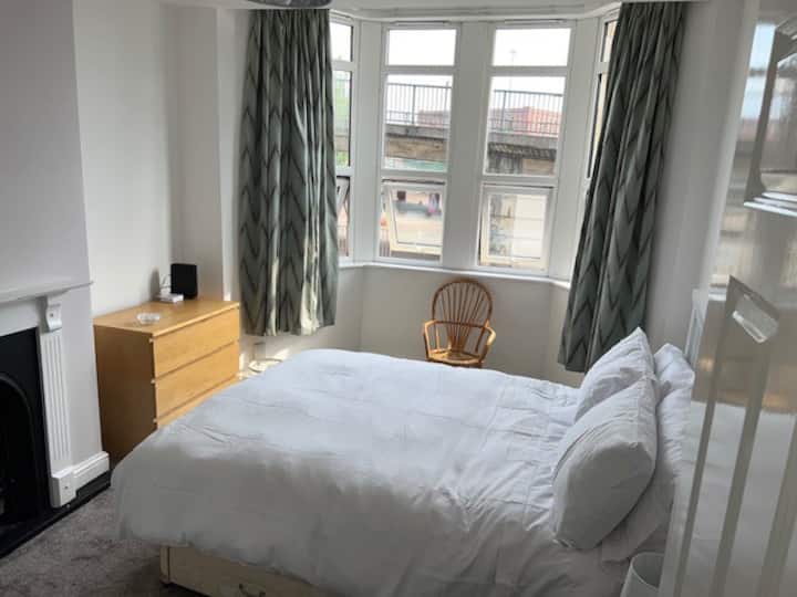 Lovely Centrally Located Flat - Bristol