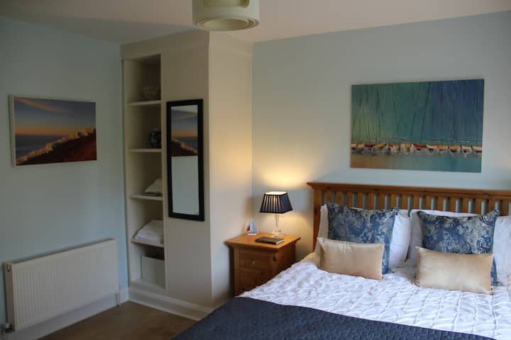 Large Double Room Available, 5 Minute Walk To Town - Kenmare