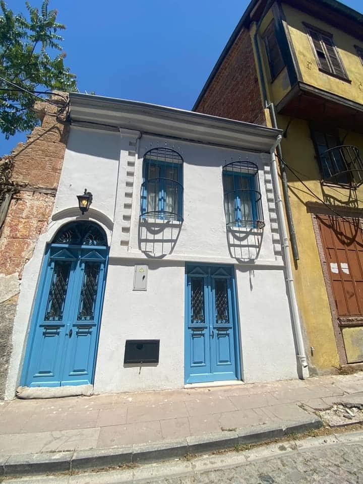 Tarihi Merkezde Avlulu Rum Evi - Ayvalık