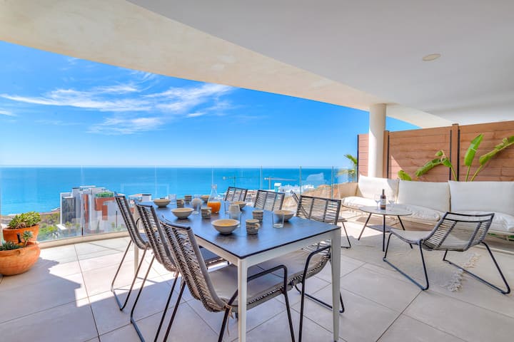 Stunning 2 Bedroom Apartment. - Fuengirola