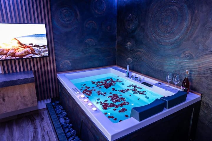 Villa Sunset Apartments | Pool & Spa Apartment K - Ankaran