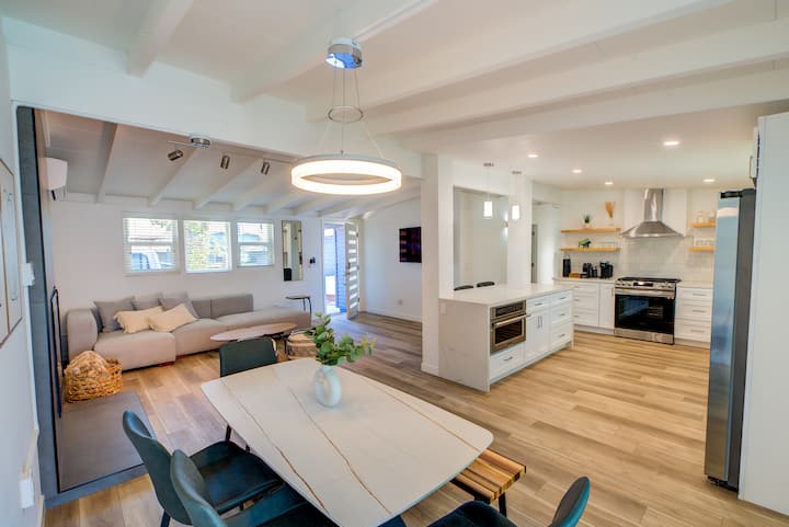 San Diego Luxury Villa: 6-br, Pool, Hot Tub, Patio - San Diego