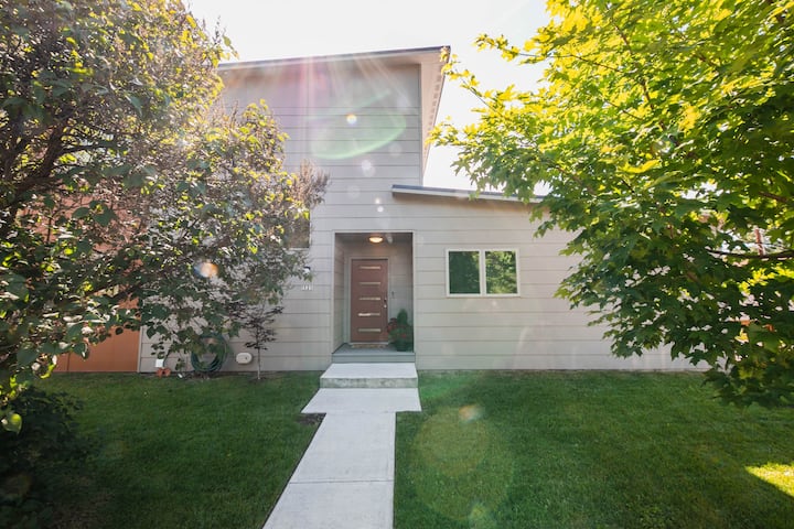 Modern Montana Farmhouse - Missoula, MT