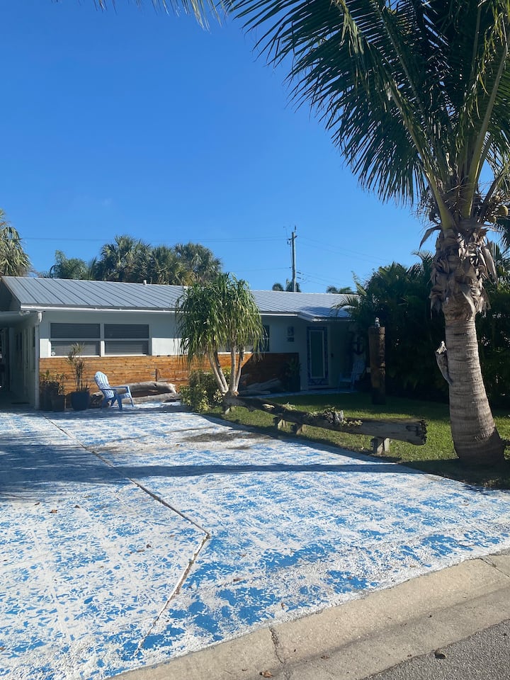 Enjoy Florida’s Island Life. - Jensen Beach, FL