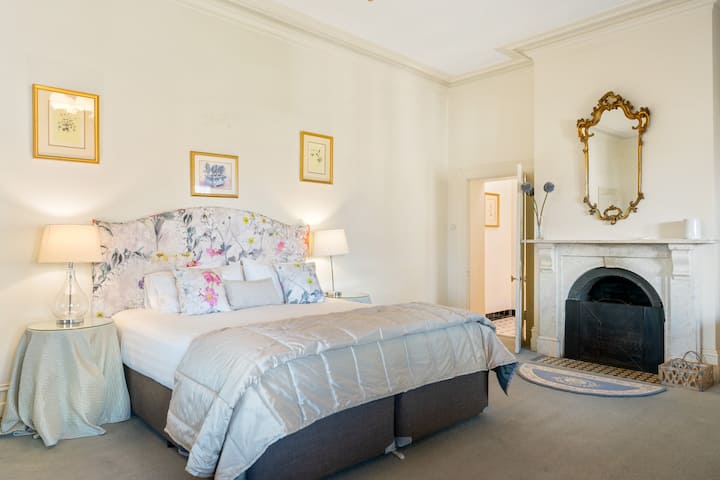 Private Room - The White Room - Mount Gambier